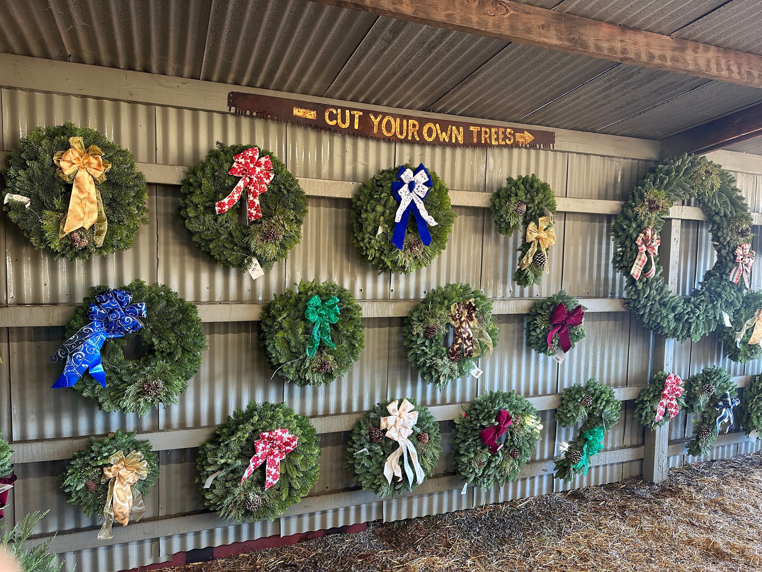 Wreaths and Garland | Family Christmas Tree Farm
